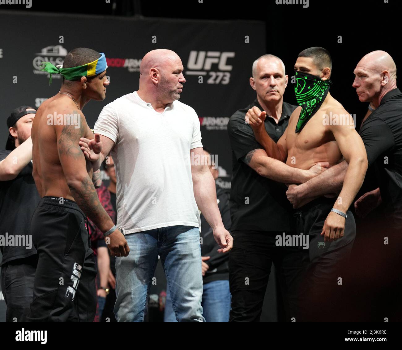 Khamzat chimaev ufc hi-res stock photography and images - Alamy