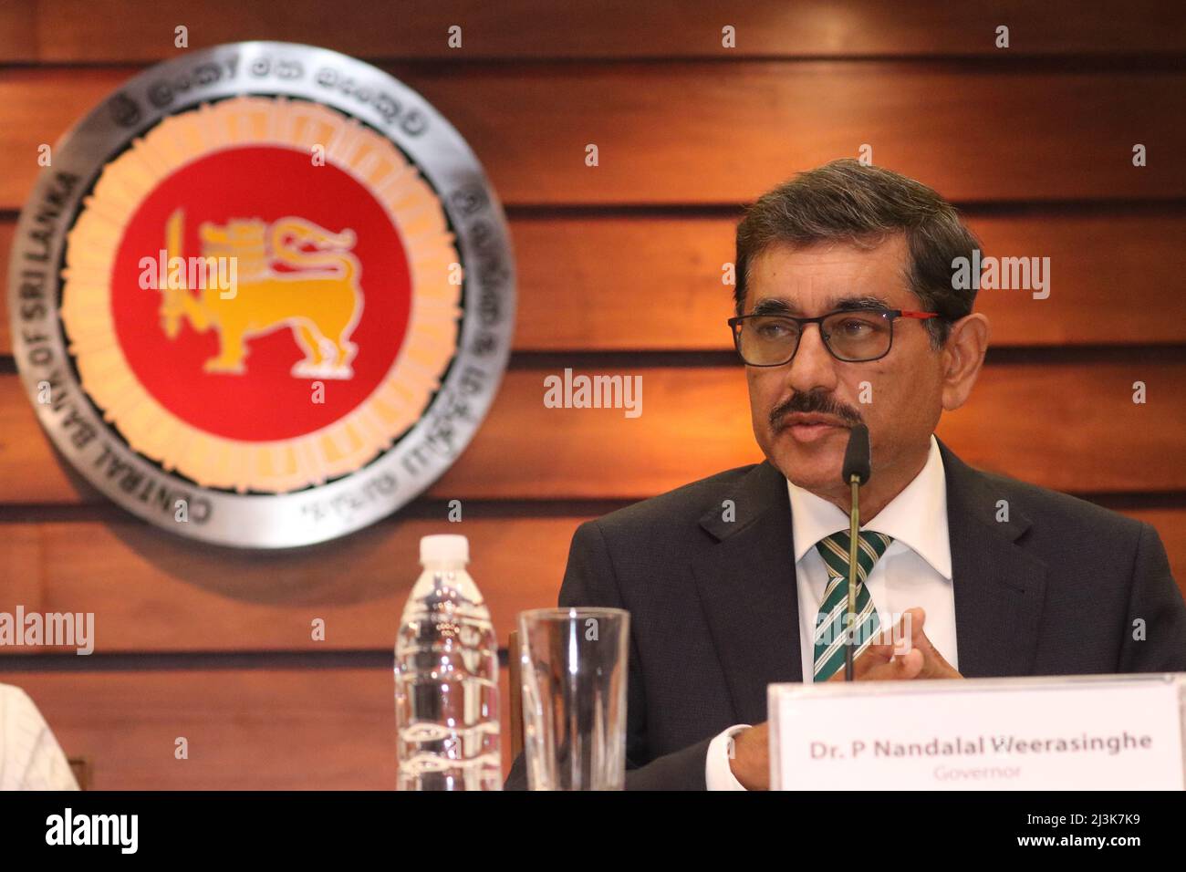 Nandalal weerasinghe hi-res stock photography and images - Alamy