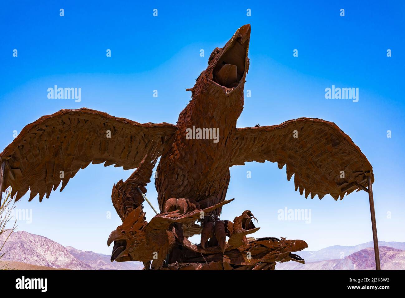 The "Incredible Wind God Bird" metal sculpture by the artist Ricardo ...