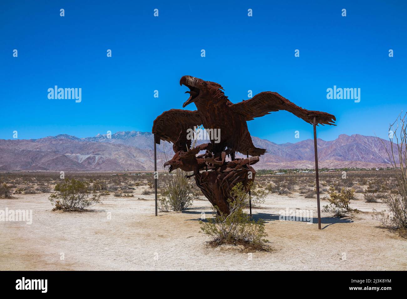 The "Incredible Wind God Bird" metal sculpture by the artist Ricardo ...