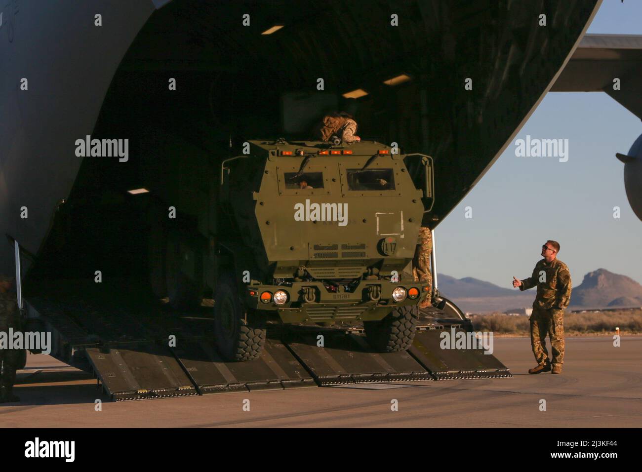 Load planning hi-res stock photography and images - Alamy