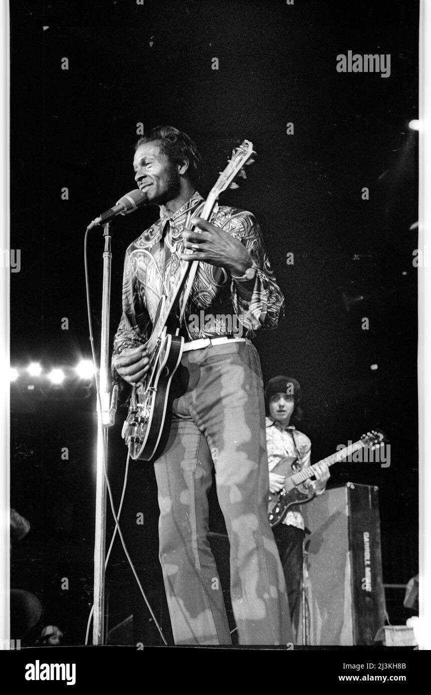 Chuck berry live Black and White Stock Photos & Images - Alamy