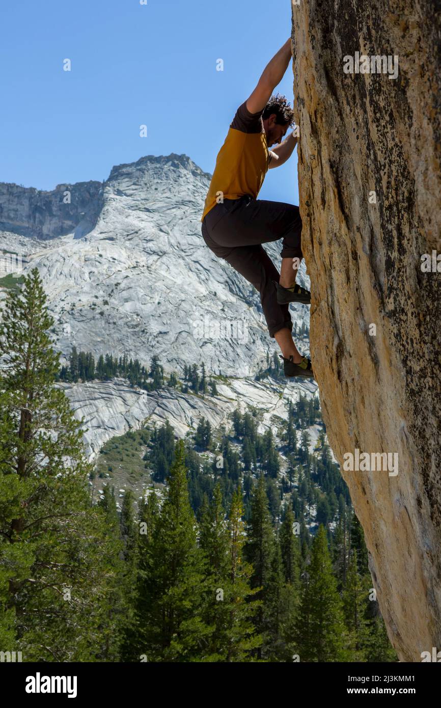 Climbs rocks hi-res stock photography and images - Alamy