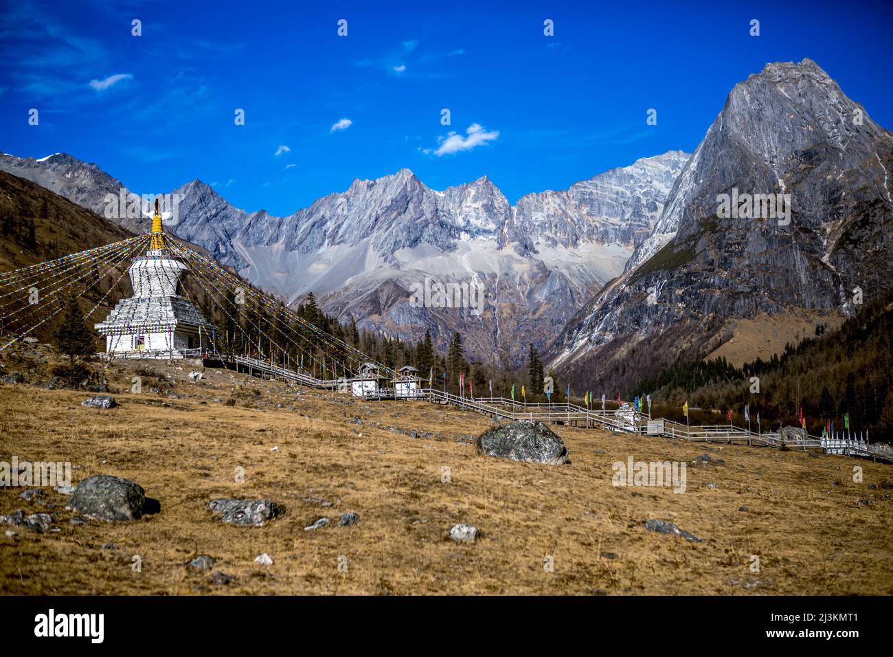 Siguniang national park hi-res stock photography and images - Alamy