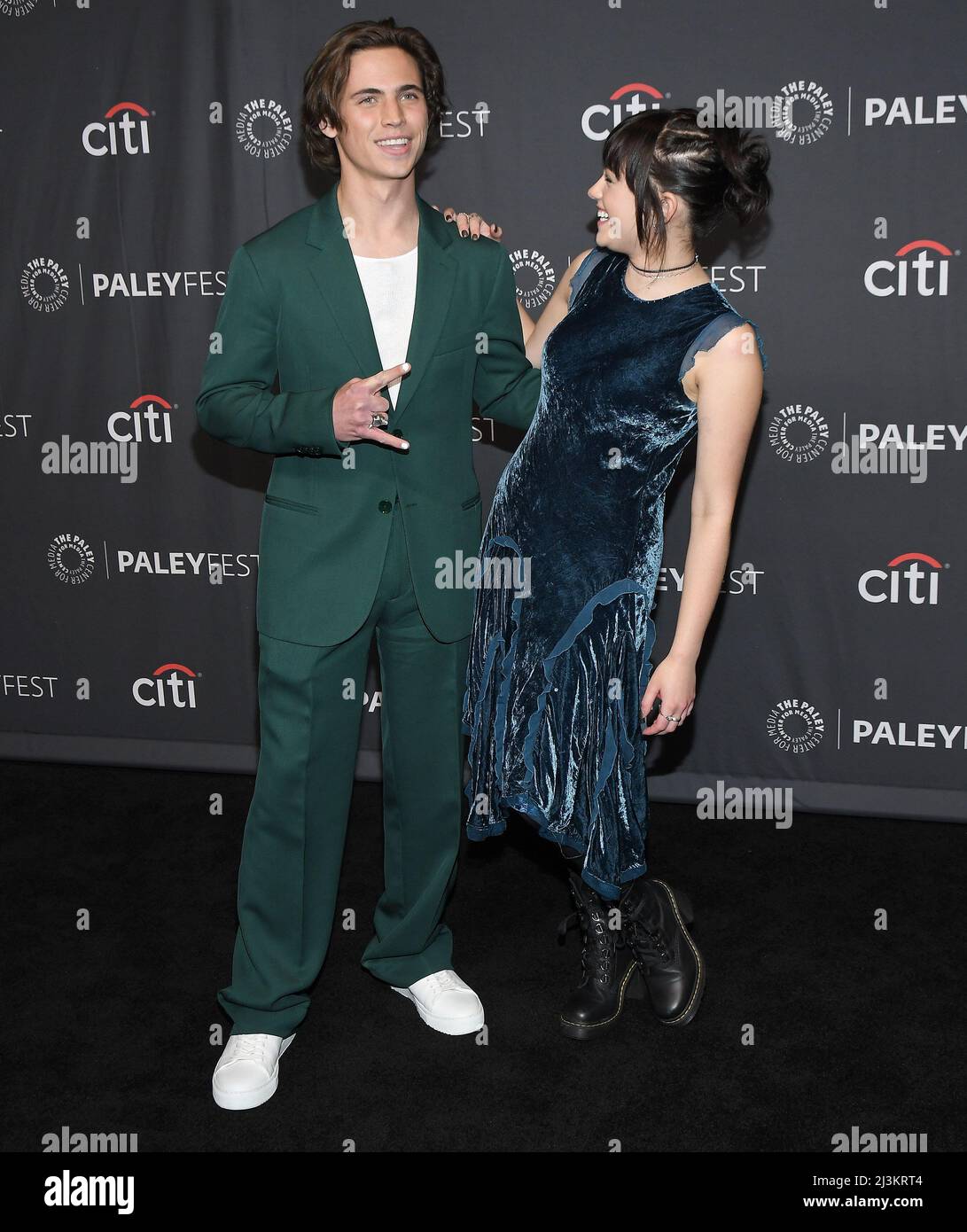 Los Angeles, USA. 08th Apr, 2022. (L-R) Tanner Buchanan and Mary Mouser ...