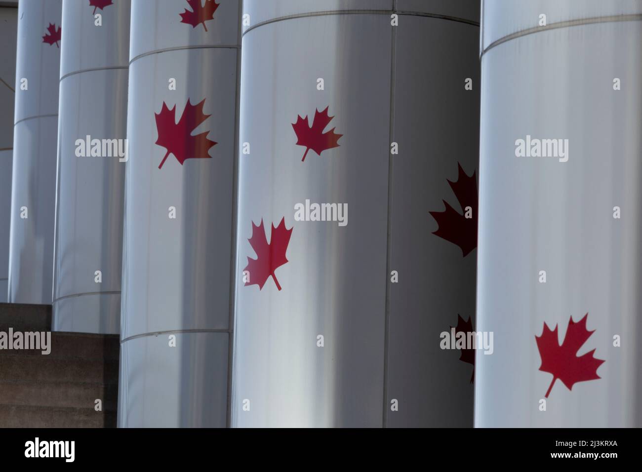 Red pillar pillars hi-res stock photography and images - Alamy
