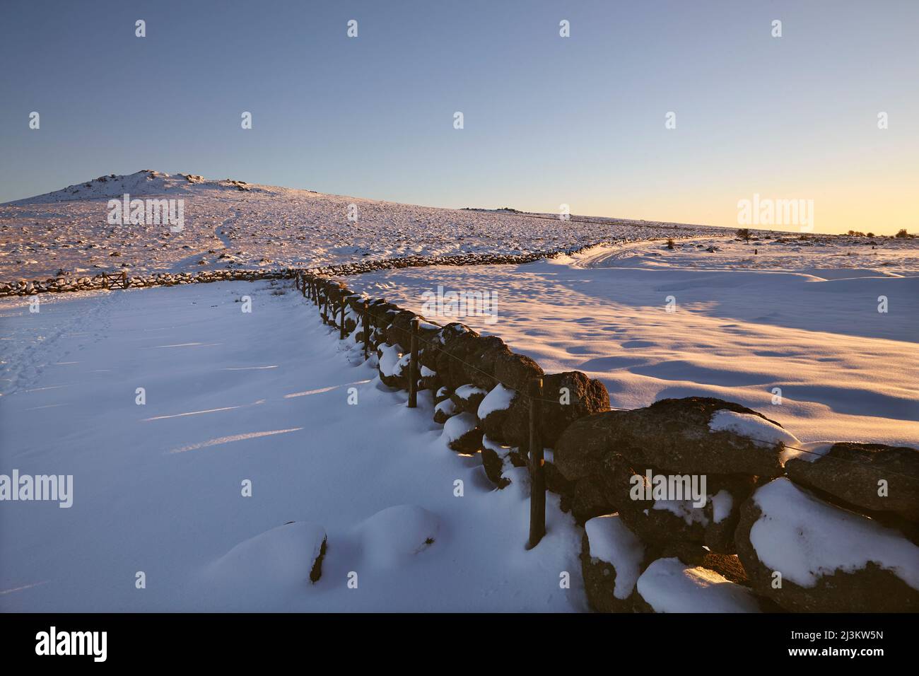 Devon blue sky hi-res stock photography and images - Alamy