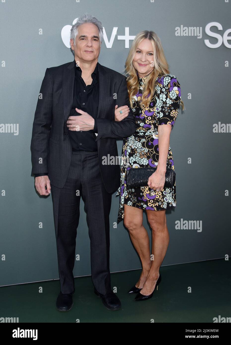 Los Angeles, USA. 08th Apr, 2022. Yul Vazquez and Linda Larkin at the ...