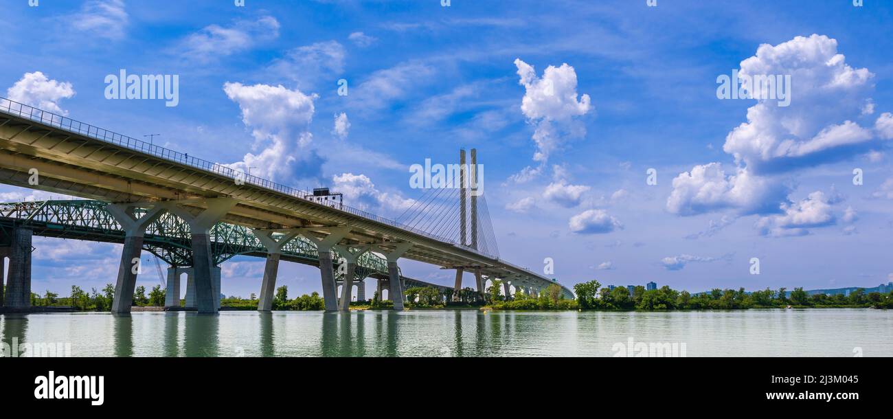 Champlain bridge hi-res stock photography and images - Alamy