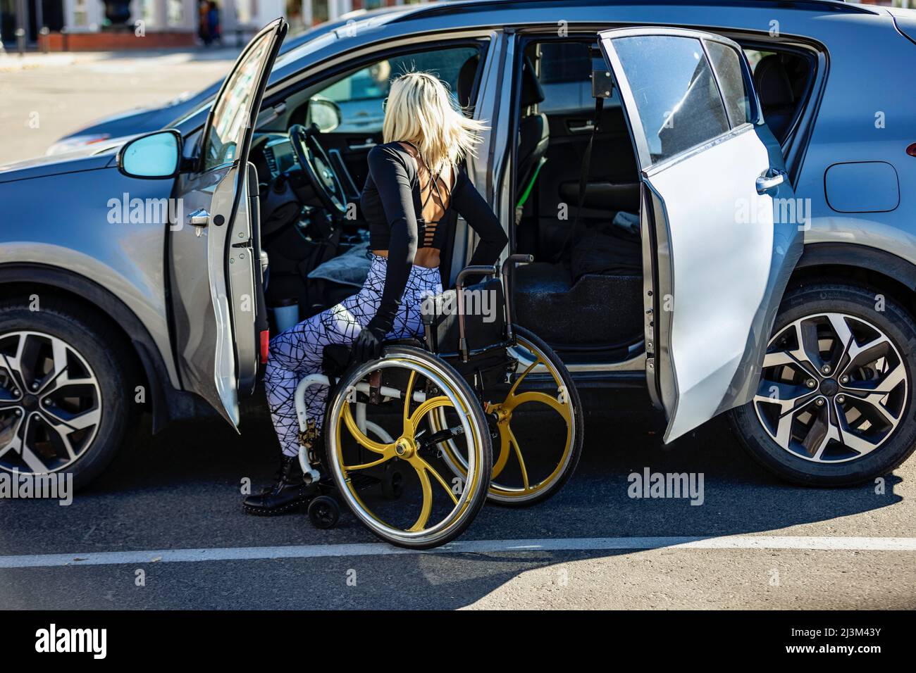 Parking for persons with disabilities hi-res stock photography and ...