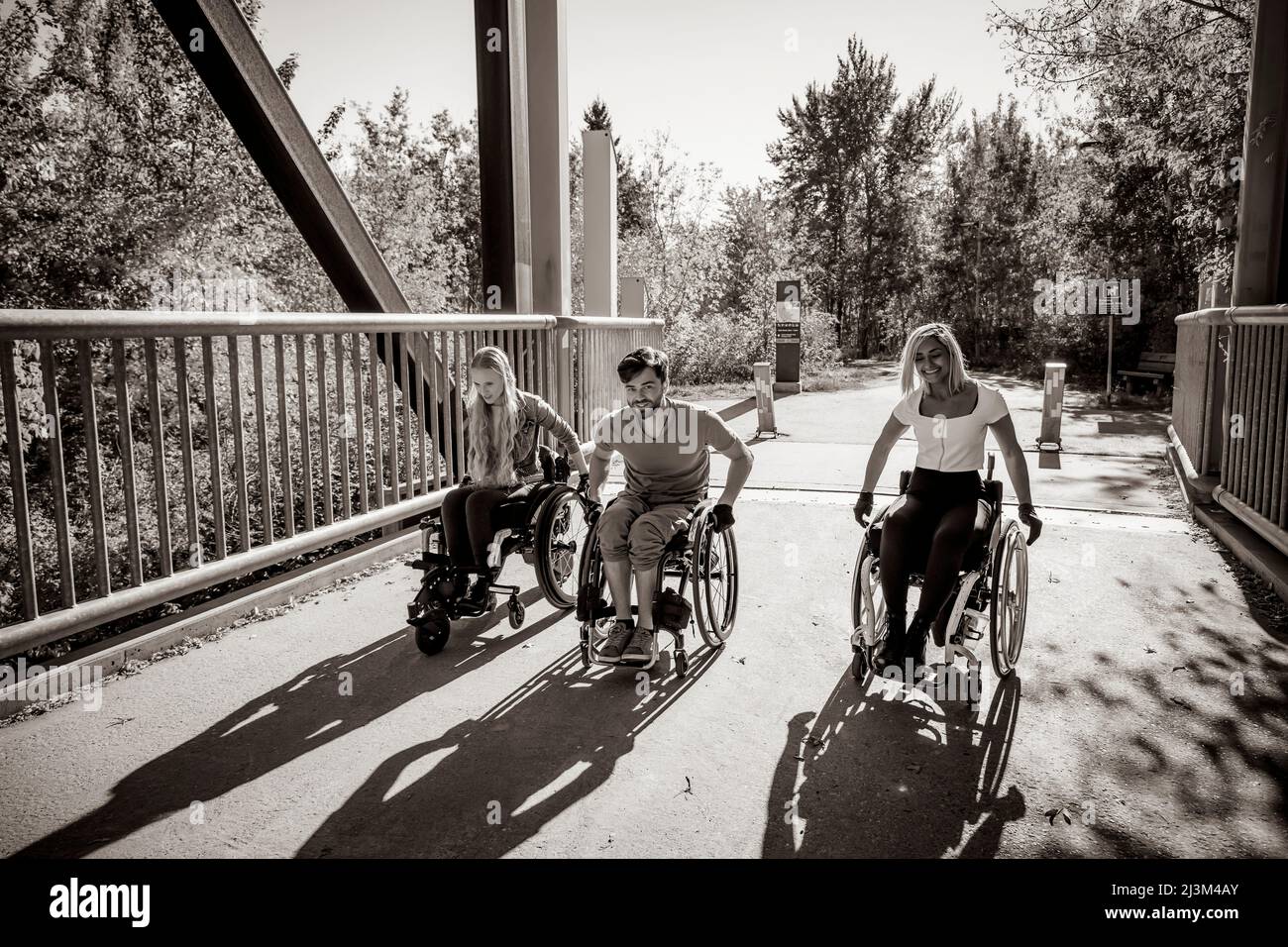 Black wheelchair competition hi-res stock photography and images - Alamy