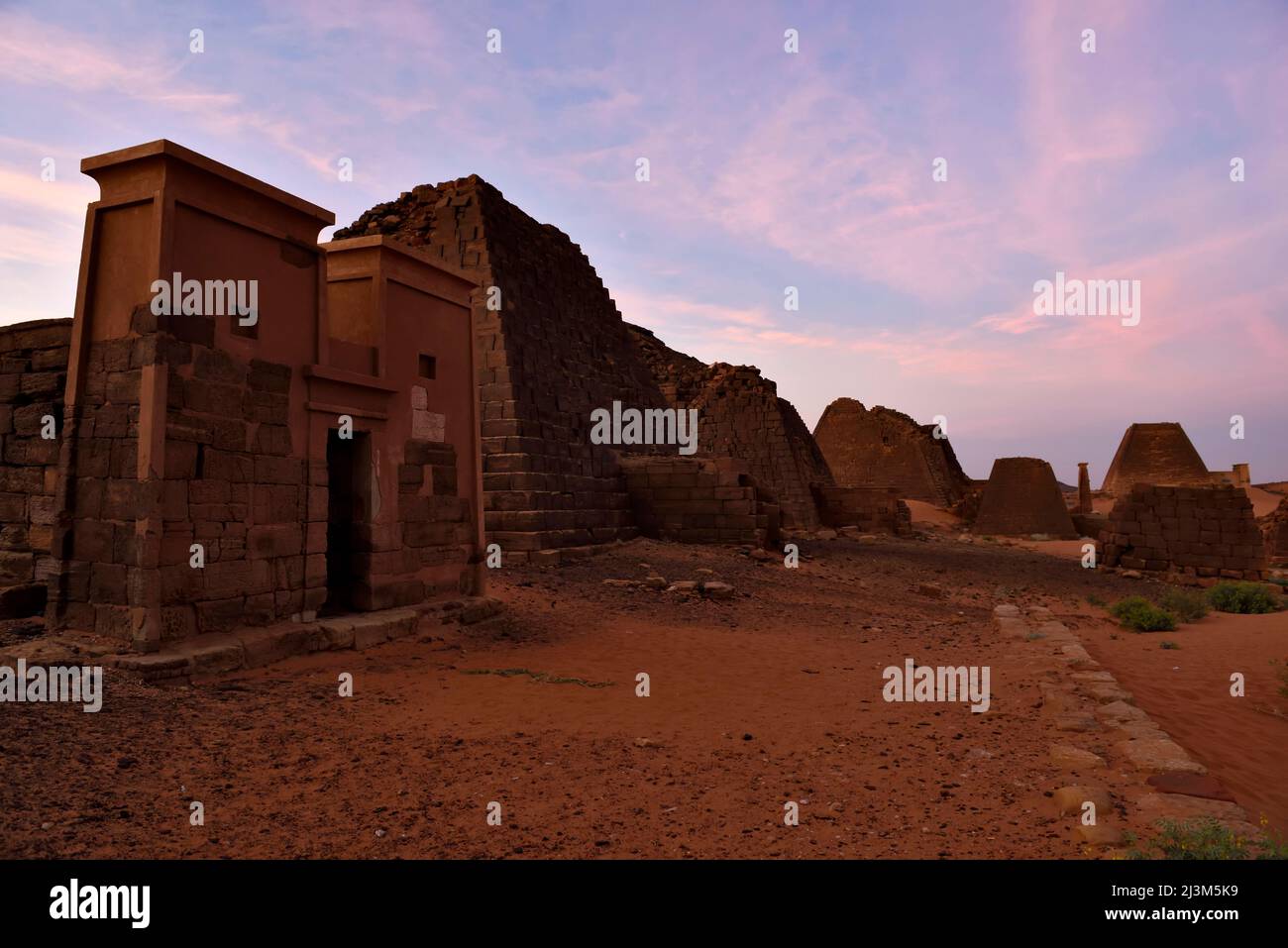 The capital of the kingdom of kush hi-res stock photography and images ...