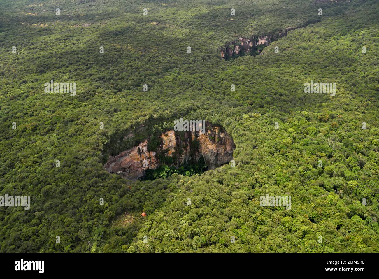 Aerial view of Sima Menore in Sarisarinama Tepui.; Gran Sabana ...