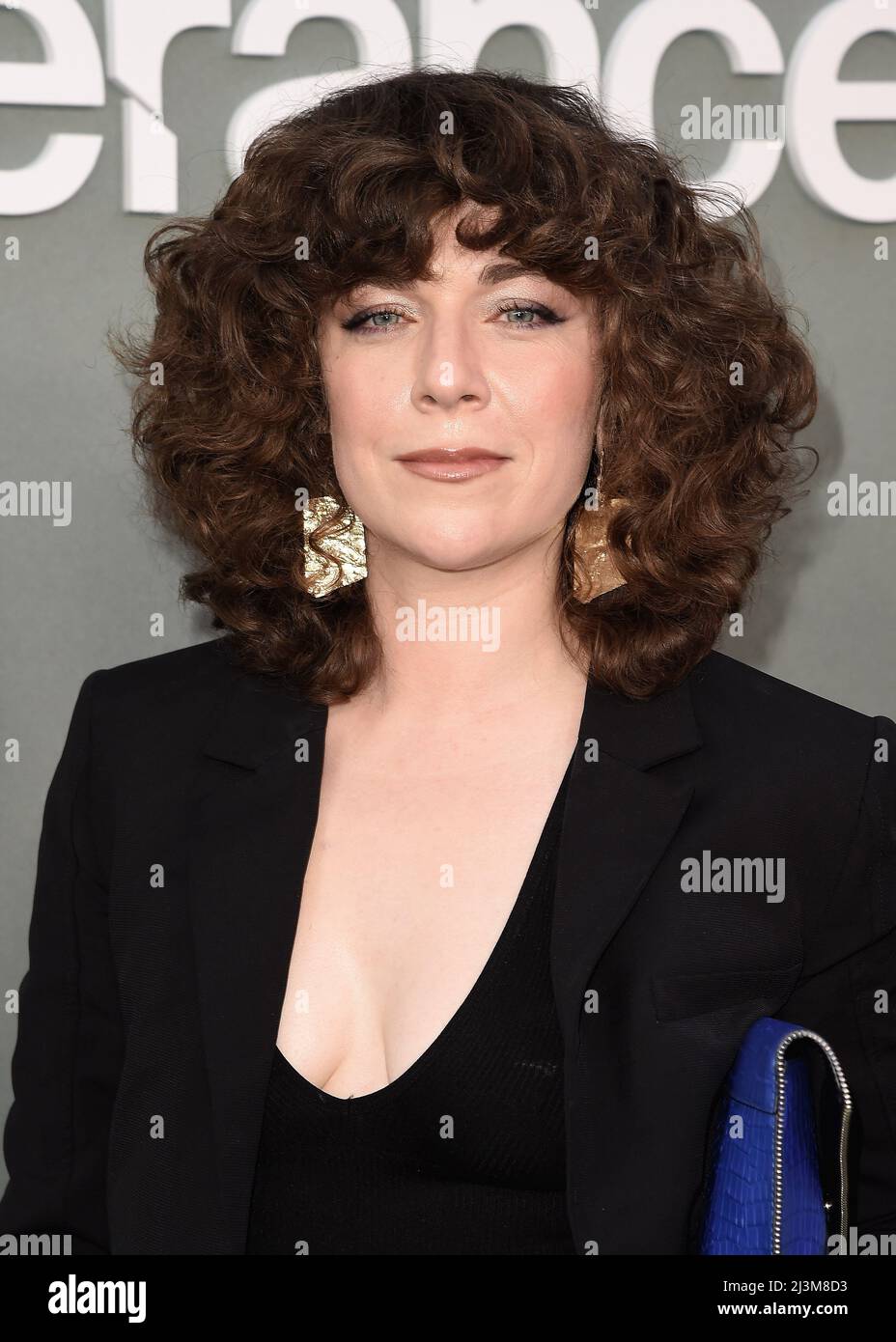 Los Angeles, USA. 08th Apr, 2022. Jen Tullock walking on the red carpet ...