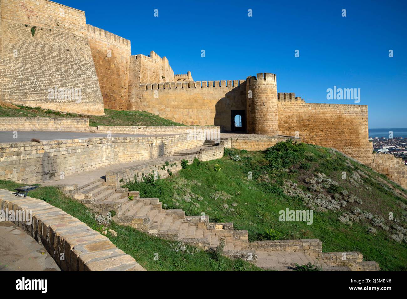 Persian fortress hi-res stock photography and images - Alamy