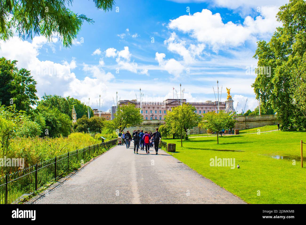 St James`s Park is a 23-hectare park in the City of Westminster ...