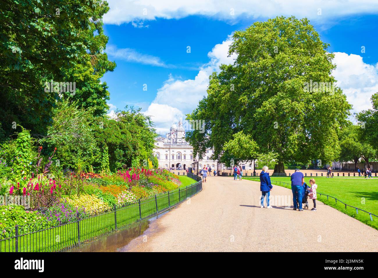 St James`s Park is a 23-hectare park in the City of Westminster ...