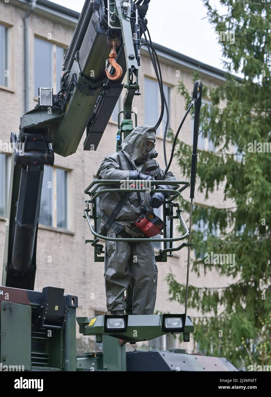 06 April 2022, Brandenburg, Strausberg: A soldier of the German Armed ...