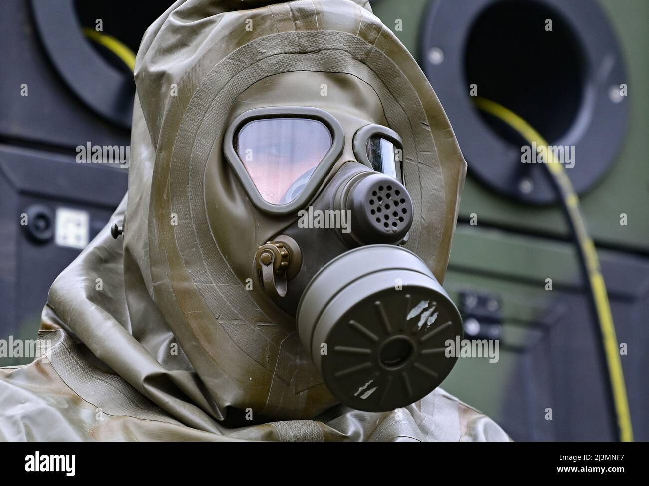 06 April 2022, Brandenburg, Strausberg: A soldier of the German Armed ...