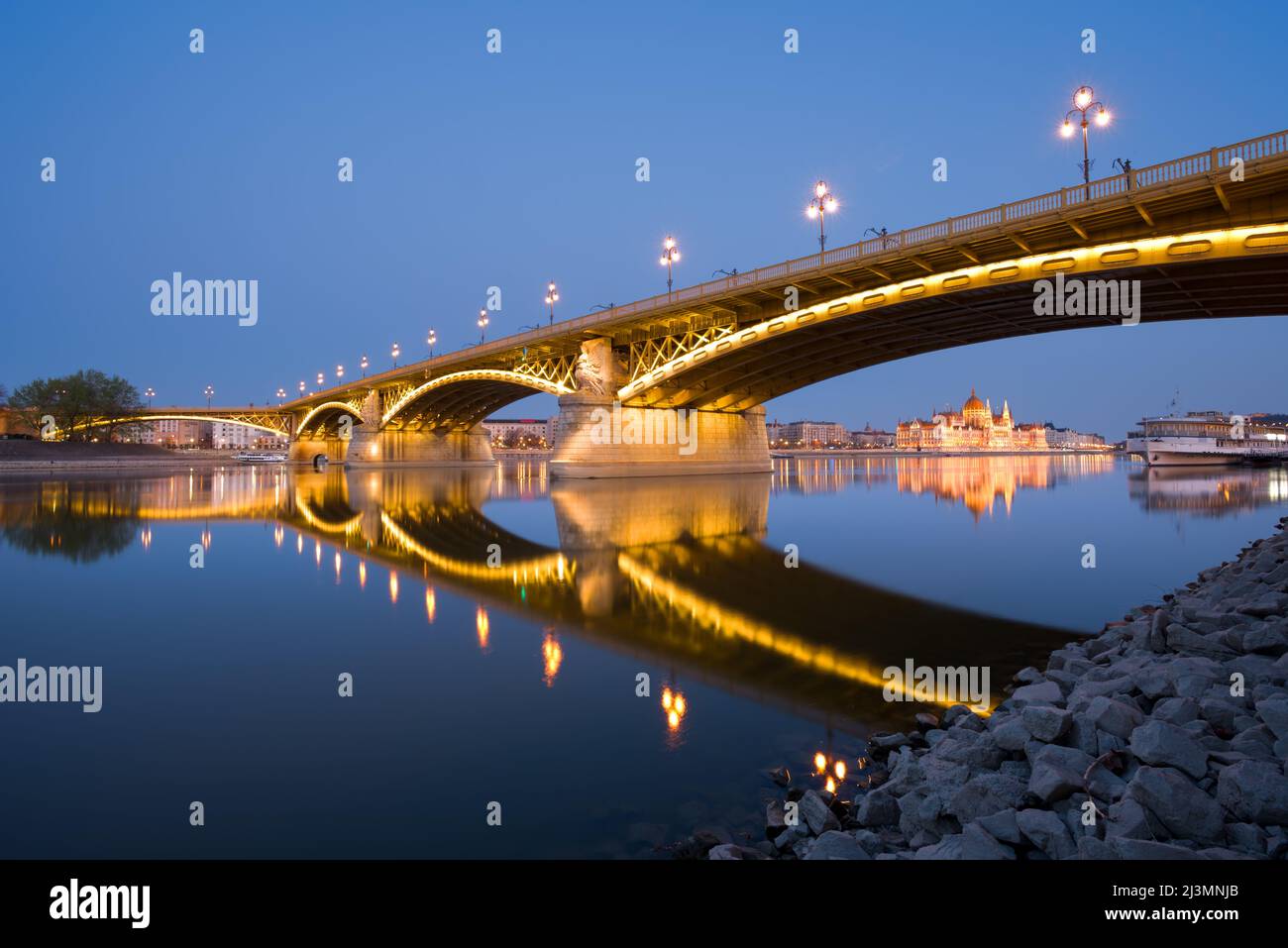 Margit bridge budapest hi-res stock photography and images - Alamy