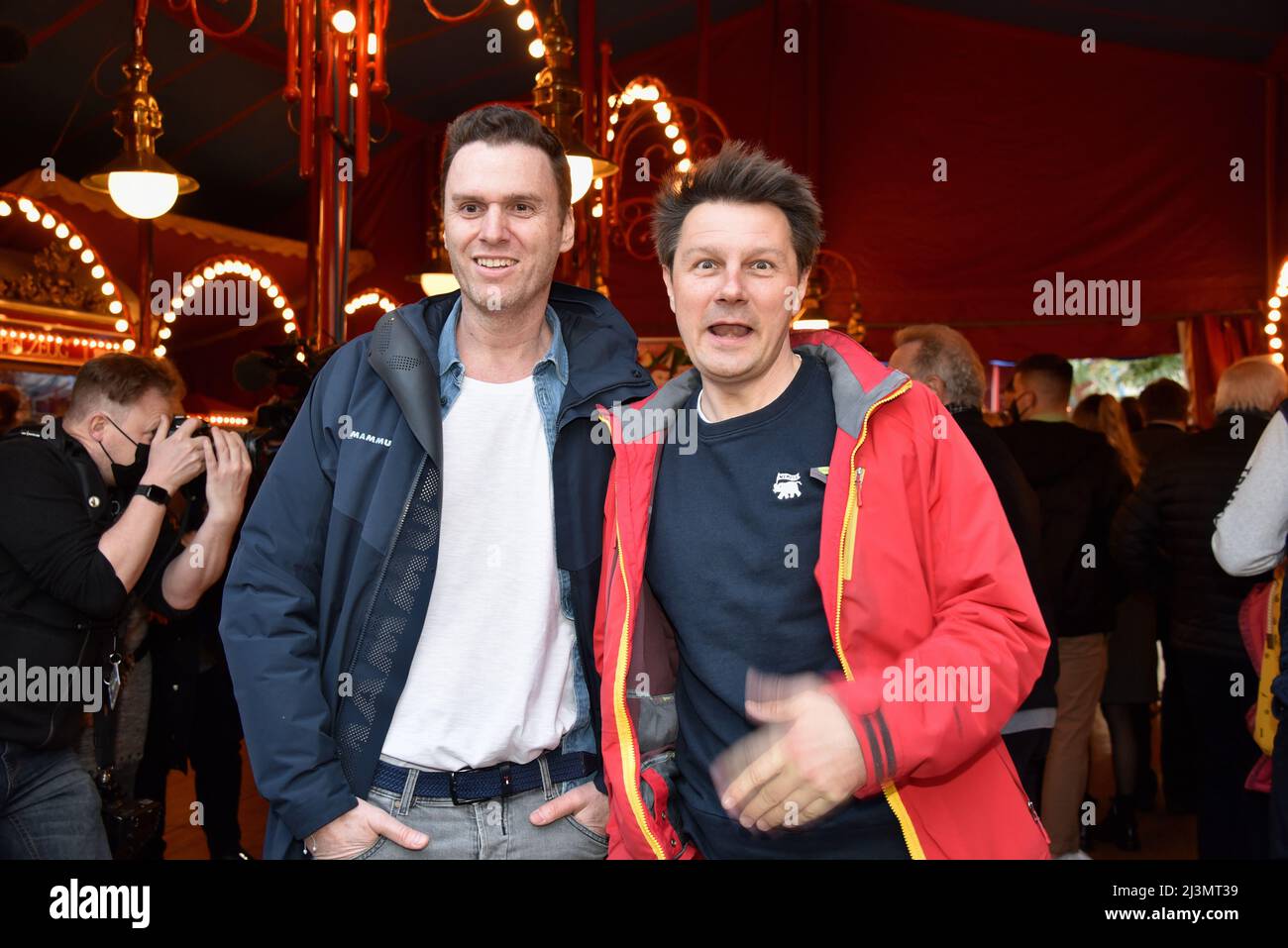 Cologne, Germany. 07th Apr, 2022. Presenter Michael Imhoff, l-r, and ...