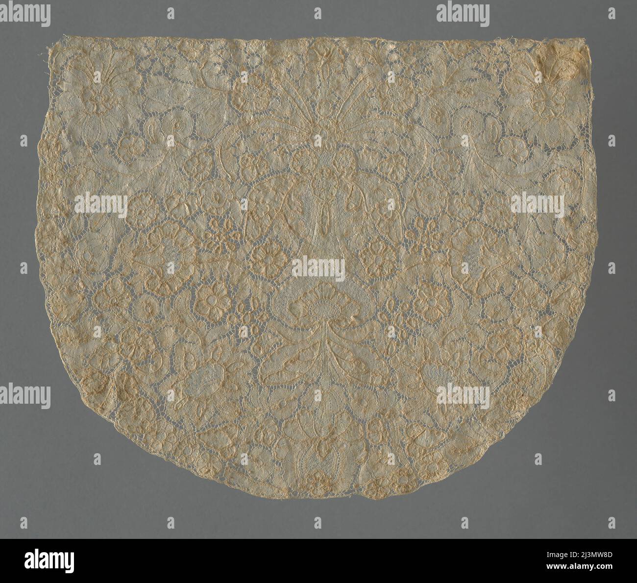 18th century brussels bobbin lace hi-res stock photography and images ...