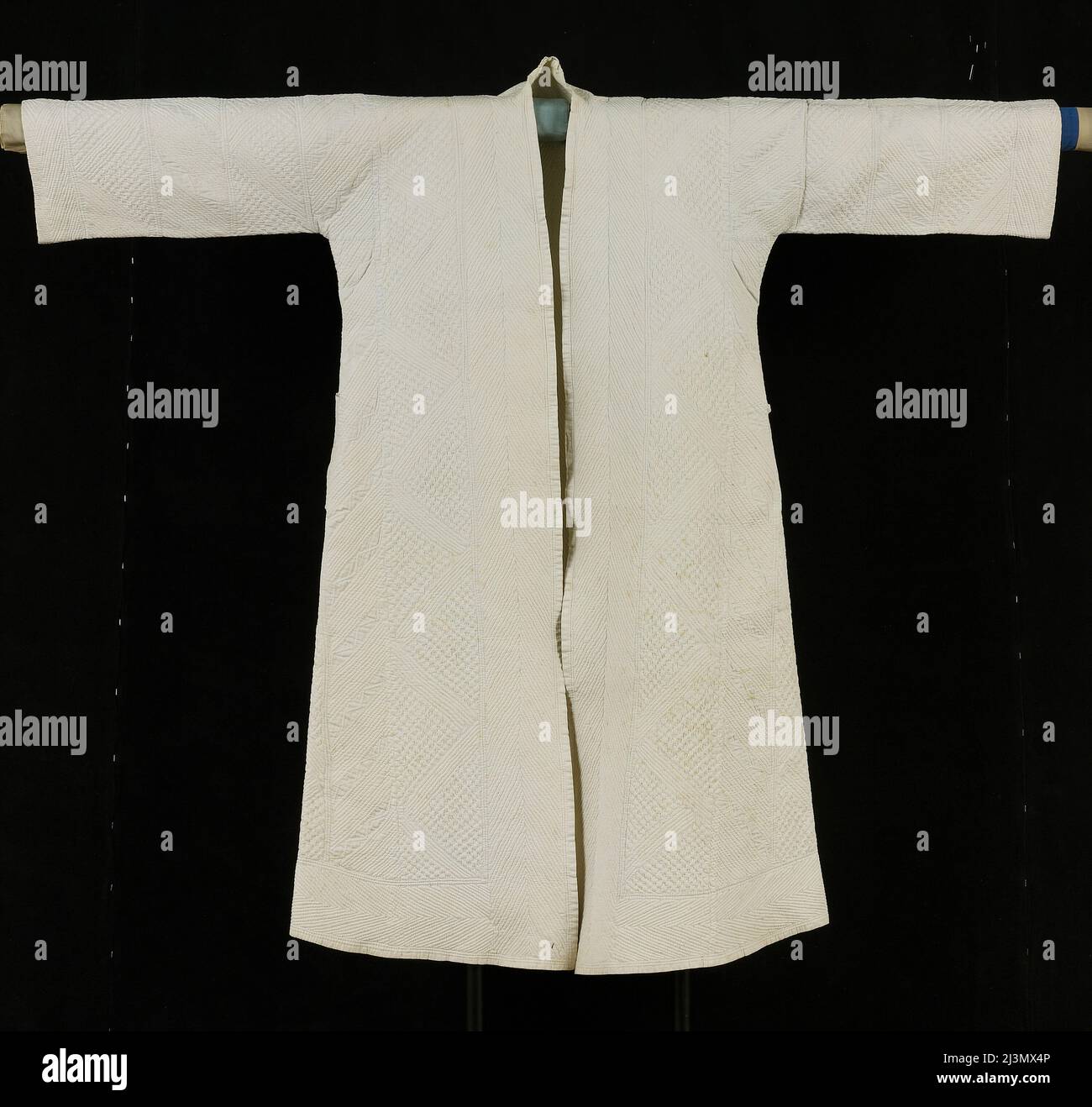 Quilted robes hi-res stock photography and images - Alamy