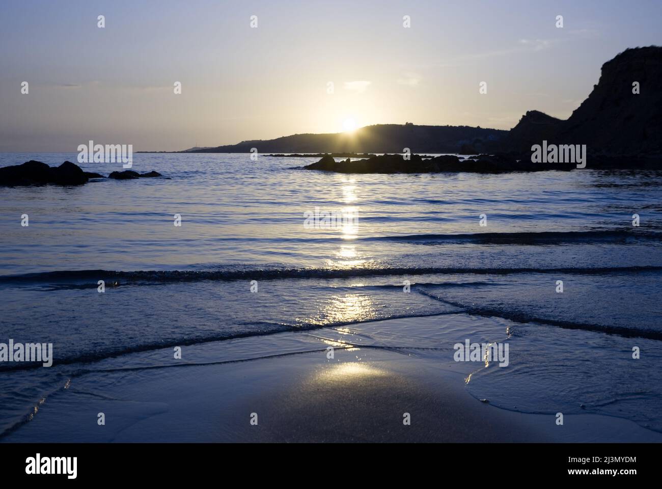 Wavy sunrise hi-res stock photography and images - Alamy