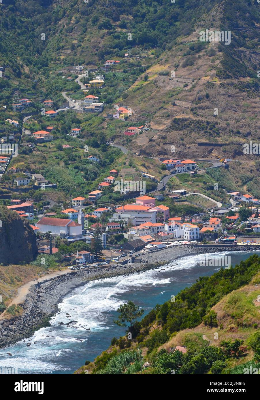 High seacliffs and spectacular coastal views in Porto da Cruz, Madeira ...