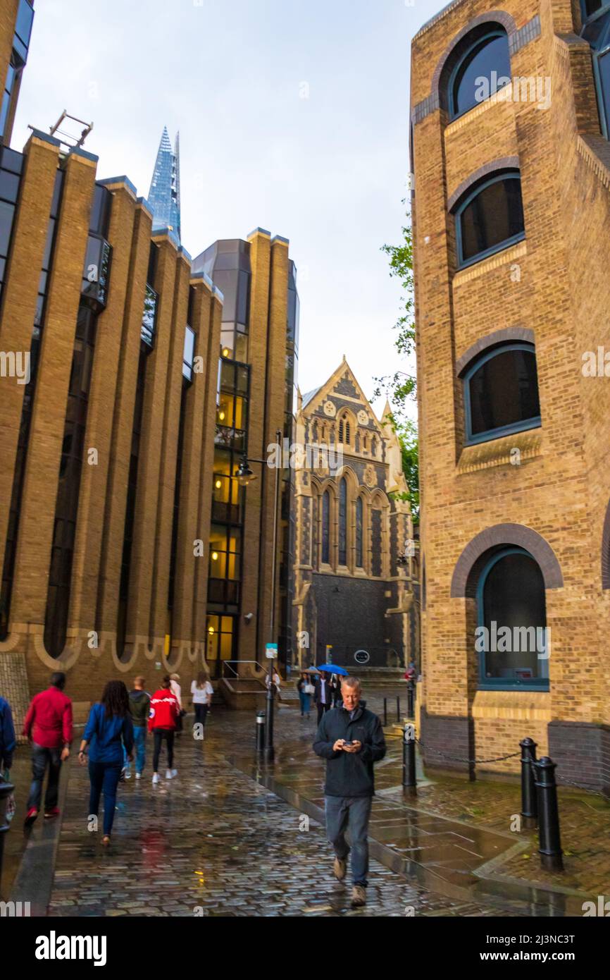 Southwark Cathedral-800-year-old riverside cathedral at London Bridge ...