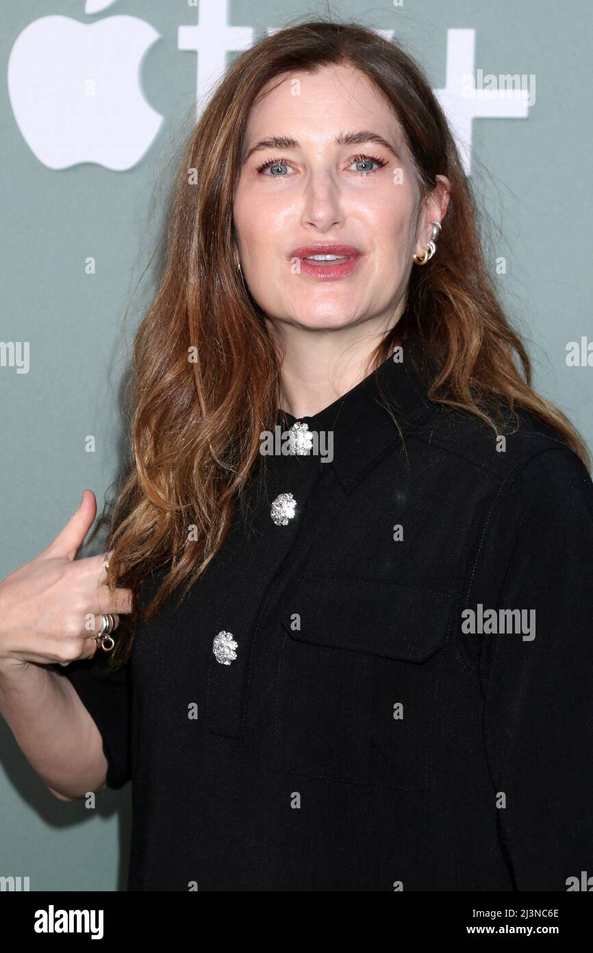 April 8, 2022, Los Angeles, CA, USA: LOS ANGELES - APR 8: Kathryn Hahn ...
