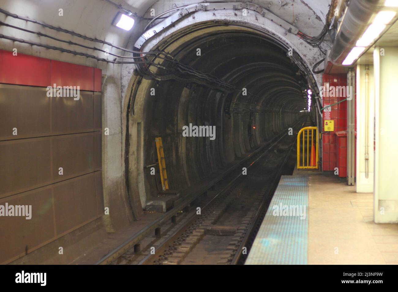 Deep tunnel chicago hi-res stock photography and images - Alamy