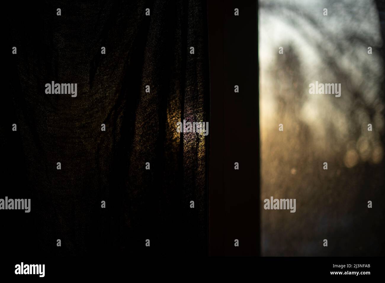 Closes window hi-res stock photography and images - Alamy