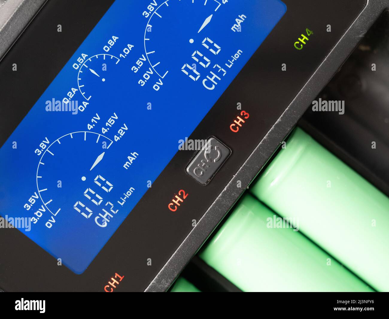 4.2 V USB C battery charger 18650 with LED screen and readout Stock ...