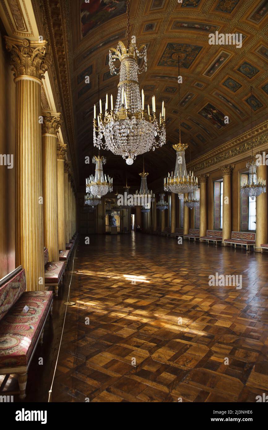 19th century ballroom dancing hi-res stock photography and images - Alamy