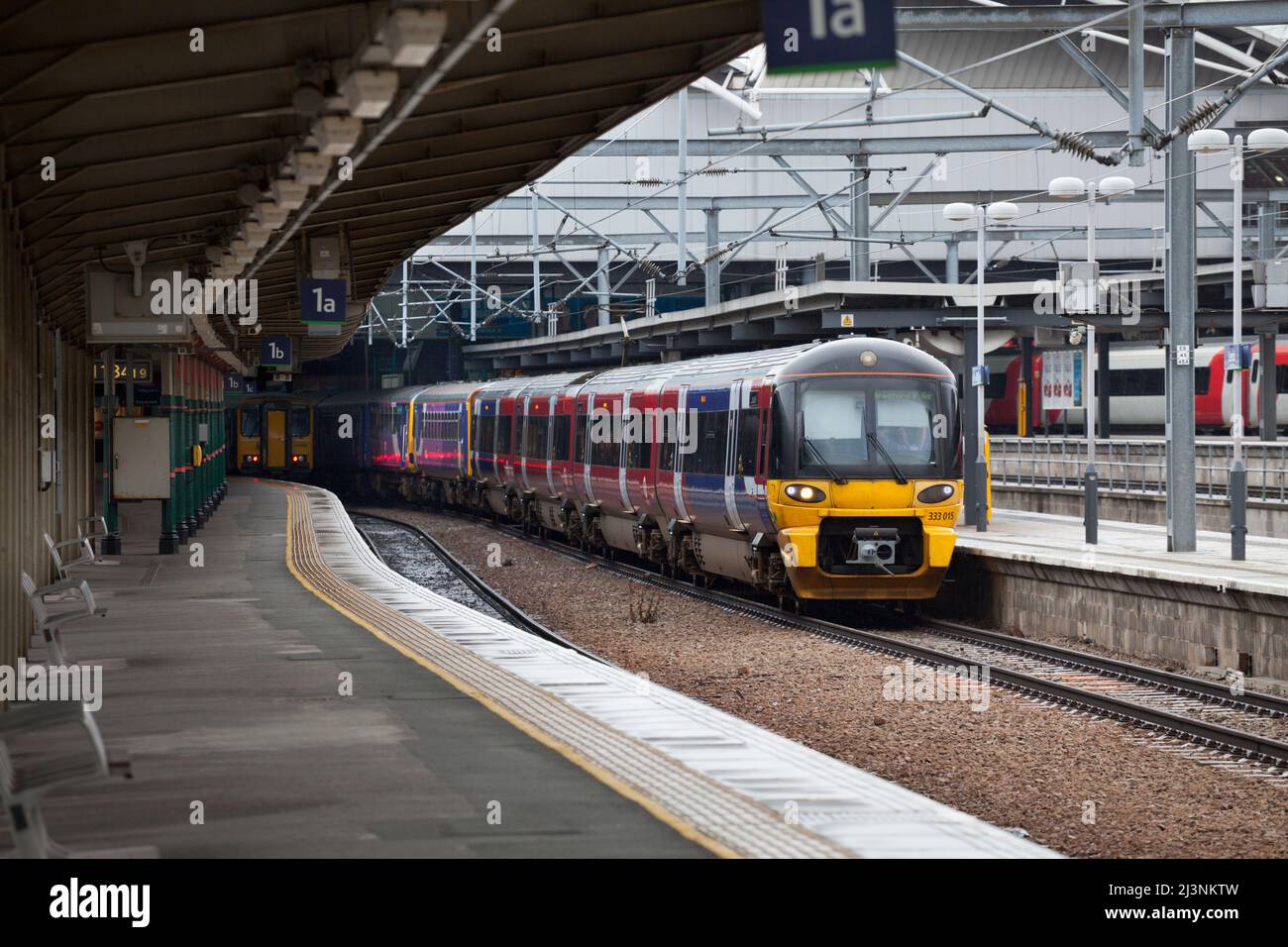 Northern Rail class 333 Siemens electric train 333015 in Leeds railway ...