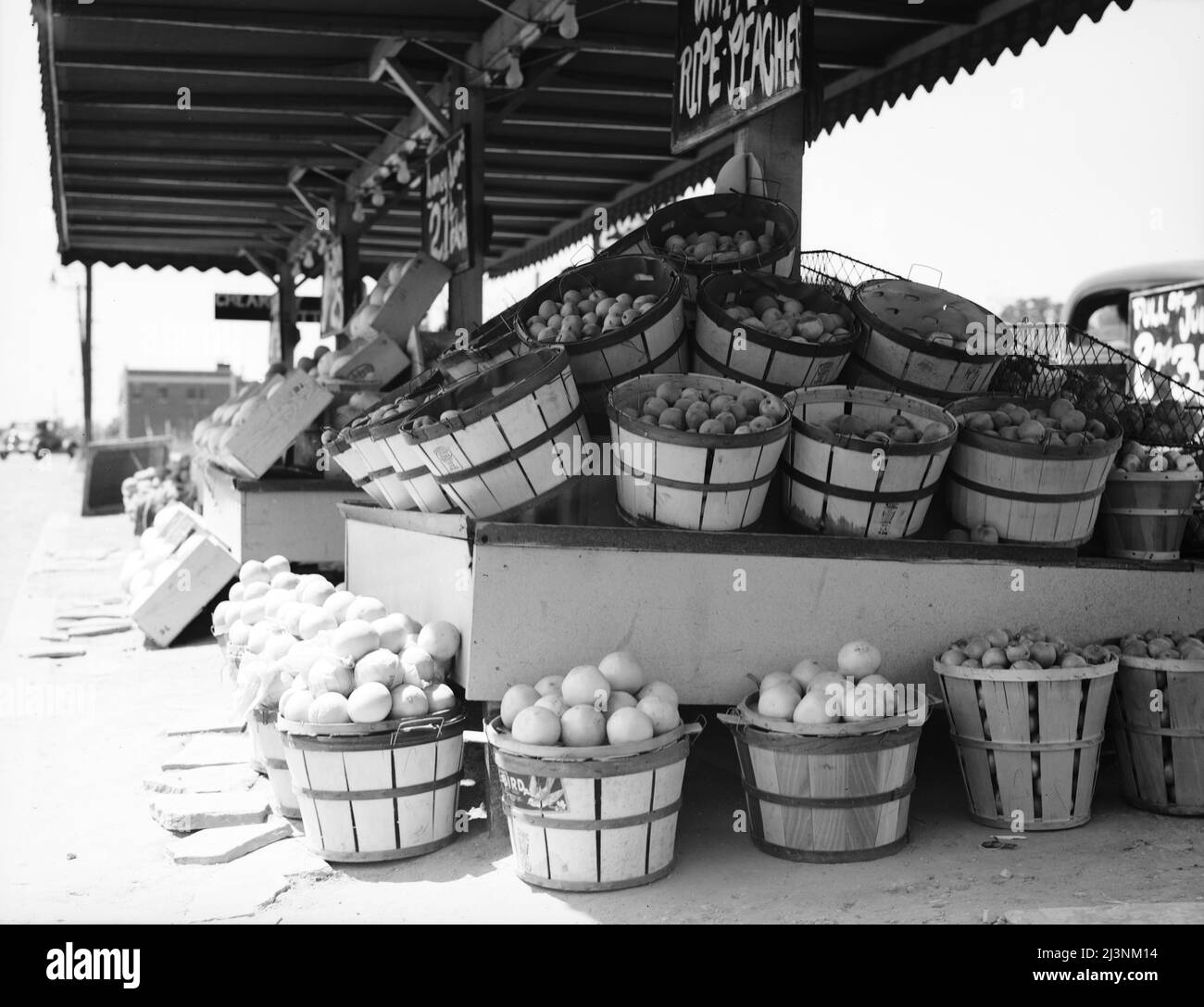 Washington d c center market Black and White Stock Photos & Images - Alamy