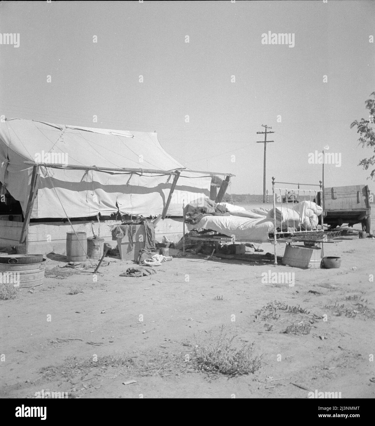 Agriculture drought california Black and White Stock Photos & Images ...