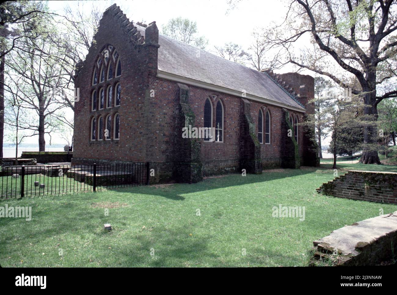 Colonial 16th century jamestown church hi-res stock photography and ...