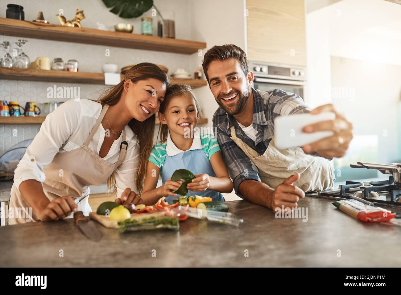 Women selfie kitchen hi-res stock photography and images - Alamy