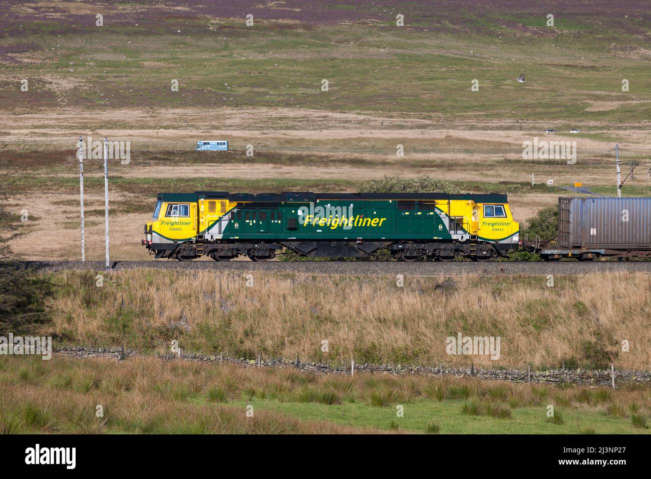 Freightliner General Electric class 70 diesel locomotive 70003 hauling ...