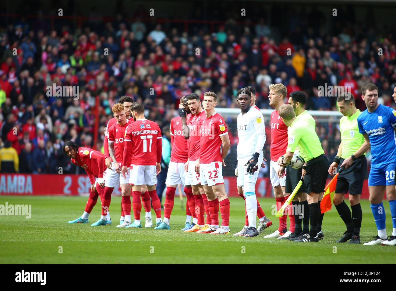 Nottingham Forest line up before kick off Stock Photo - Alamy