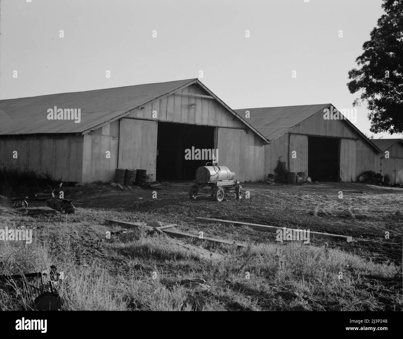 Great depression farm tractor hi-res stock photography and images - Alamy