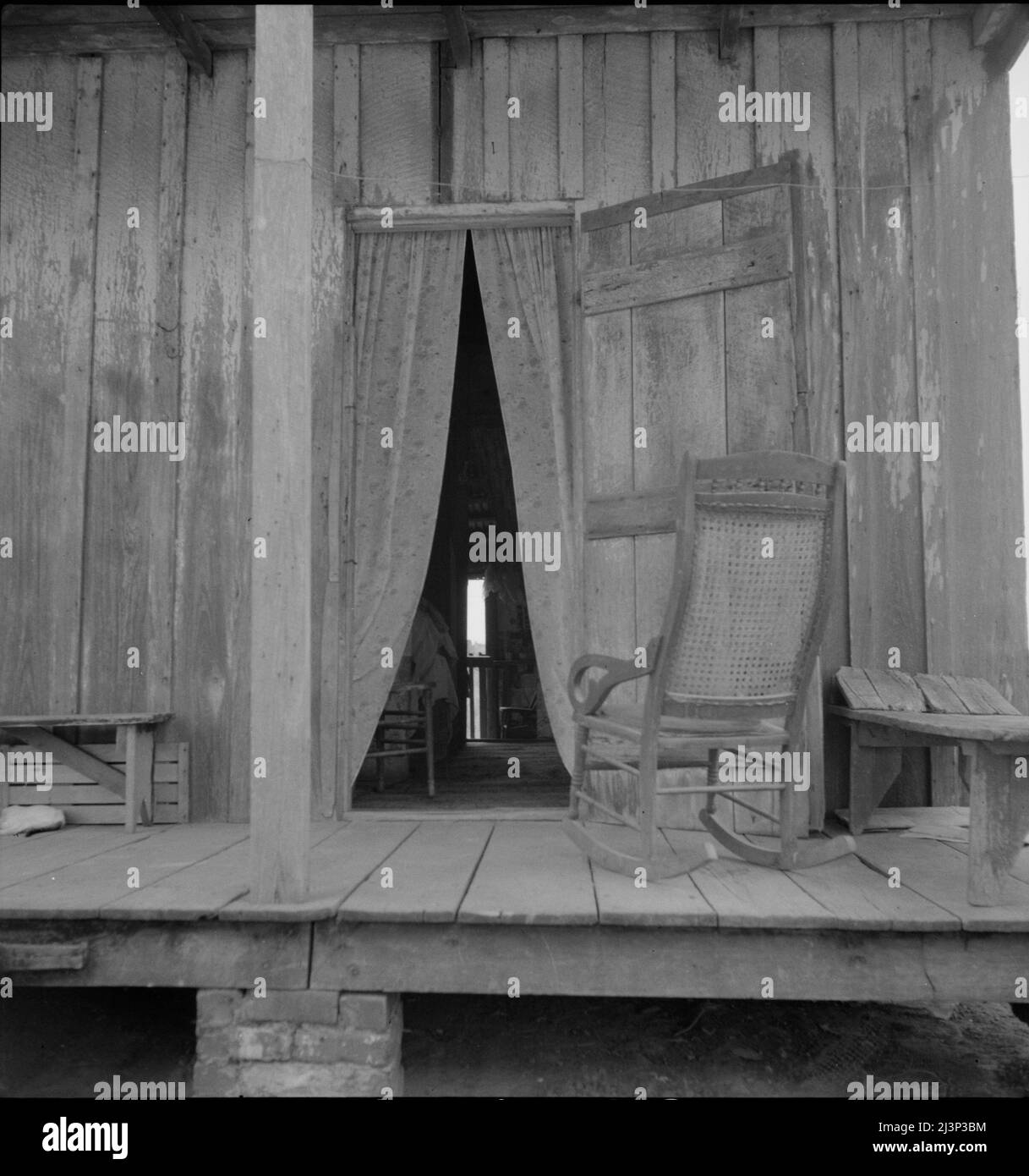 Louisiana porch Black and White Stock Photos & Images - Alamy