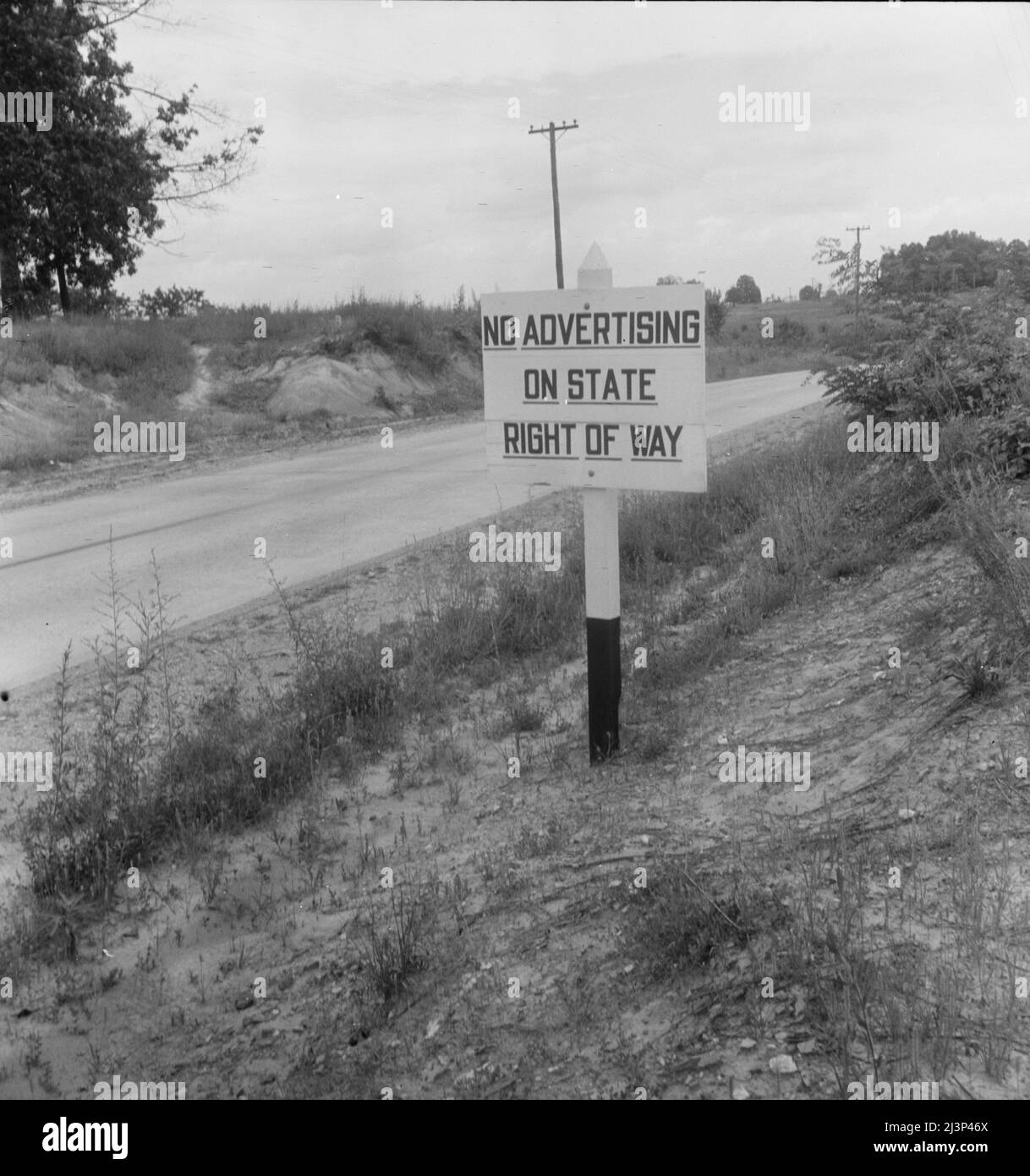Tennessee highway sign. Cannon County, Tennessee. ['No Advertising on ...