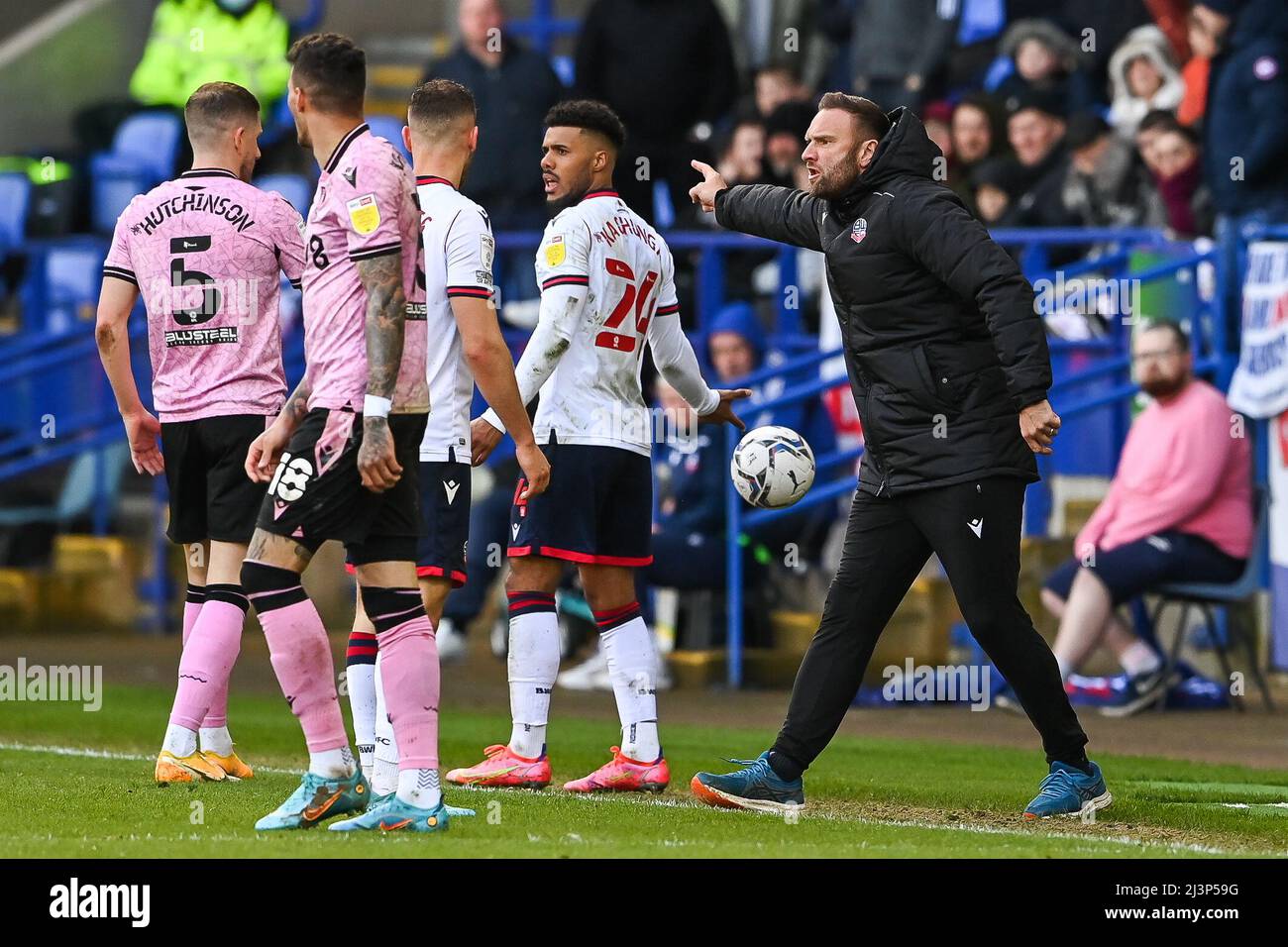 Carl brook referee hi-res stock photography and images - Alamy