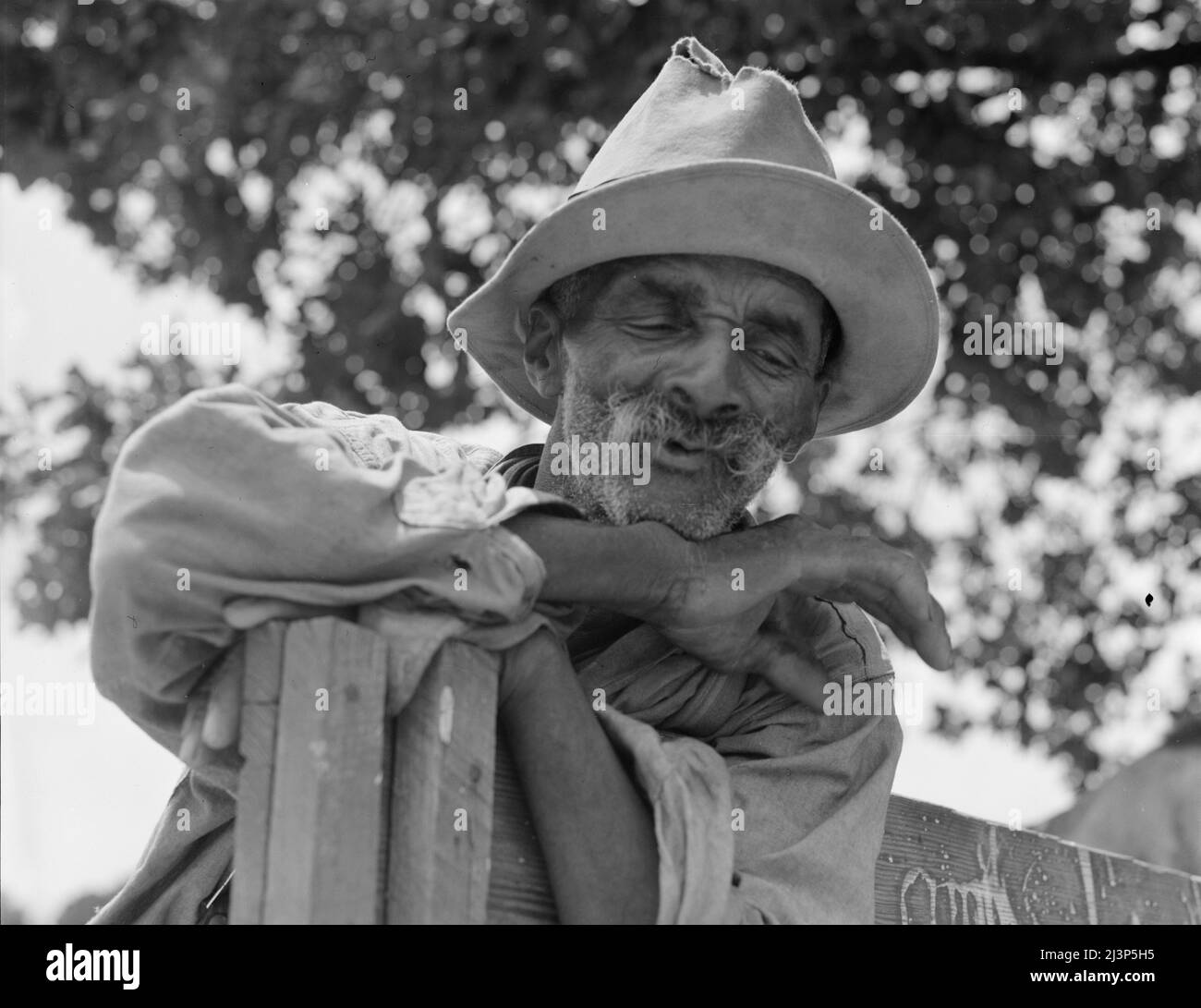 Enslaved people at farm hi-res stock photography and images - Alamy