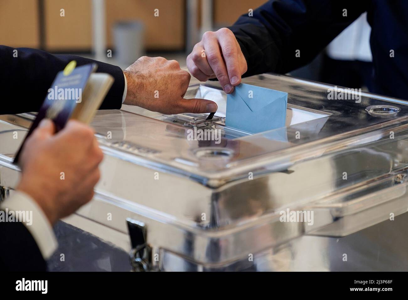 2022 french elections hi-res stock photography and images - Alamy