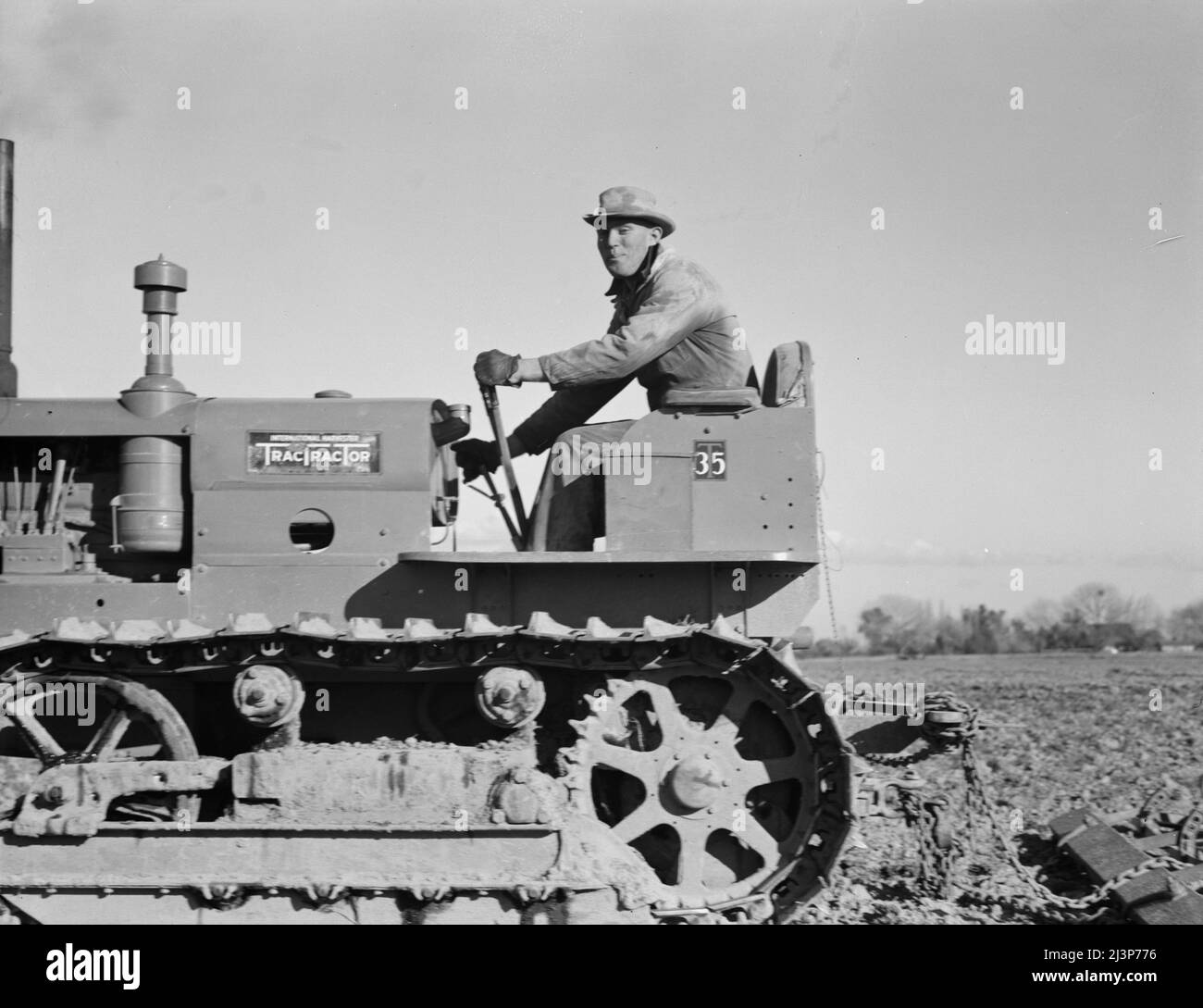 West side of San Joaquin Valley, California. Caterpillar diesel type ...