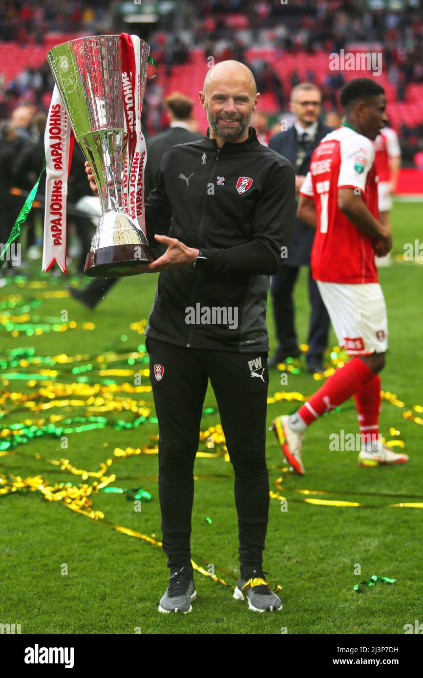 Rotherham United manager Paul Warne celebrates with The EFL Papa Johns ...